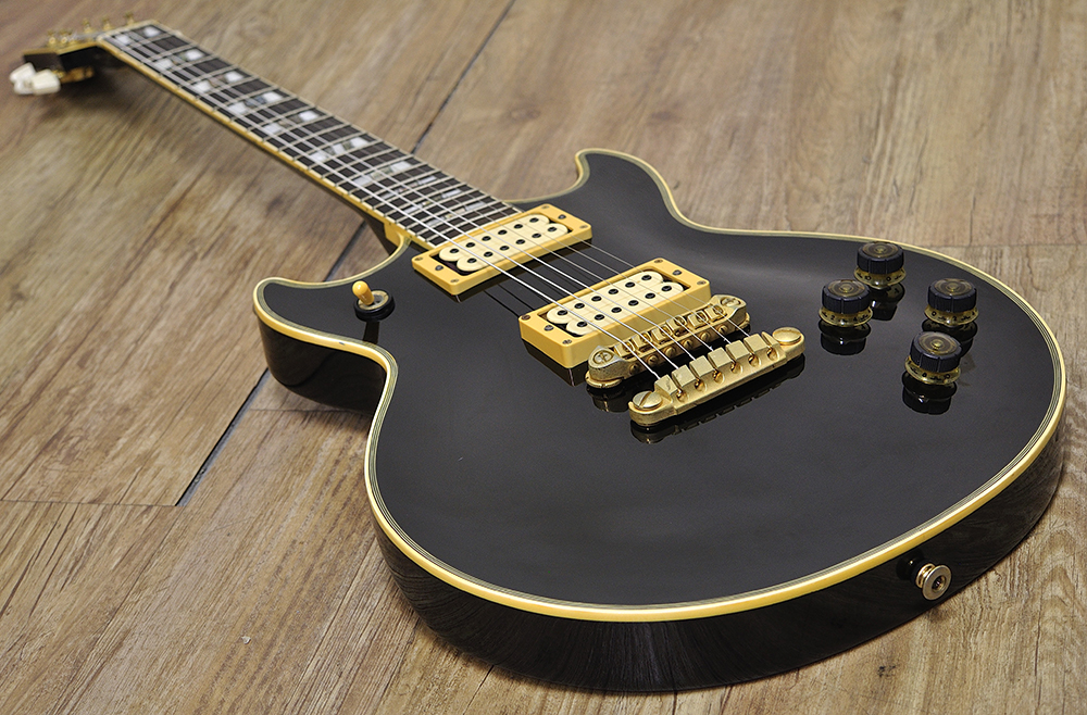 ギター買取実績｜Ibanez AR300｜東京都墨田区/店頭買取/コンディション良好の査定例 - ギター・楽器買取のサウンド・プラグ